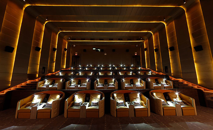 120 ล้านกับ Embassy Cineplex โรงภาพยนตร์ระดับเวิลด์คลาส โดย เอไอเอส