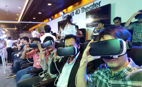 ลองเล่นหรือยัง? Samsung Gear VR 4D Theater ที่งาน ไทยแลนด์ โมบาย เอ็กซ์โป