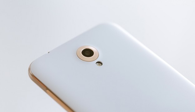 LINE เกาหลีใต้ เปิดตัวสมาร์ทโฟน Line Friends สุดคิ้วท์ ในราคาหลักร้อย