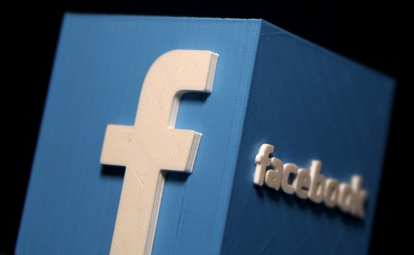 คอนเทนต์เดิมเริ่มน่าเบื่อ Facebook เพิ่มลูกเล่นใหม่ ให้โพสต์ภาพ 3D ได้