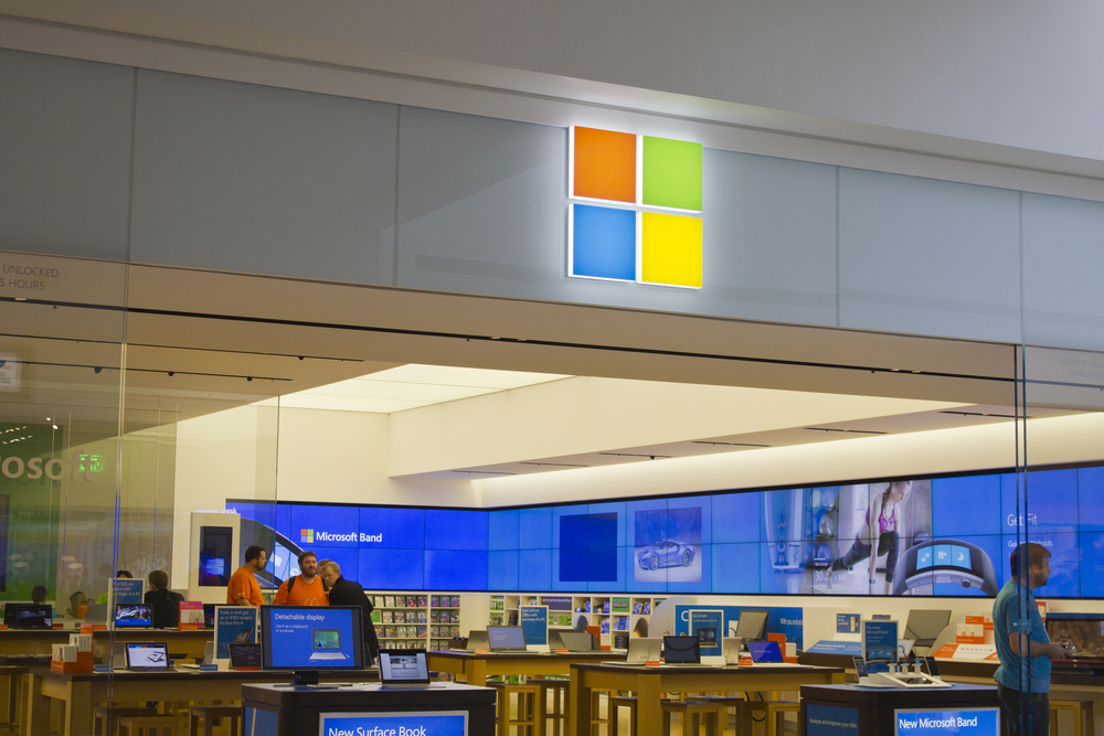 Online มาแรง Offline ปิดไป! ‘Microsoft’ ปรับแผนหันหน้าสู่ ‘ร้านค้า ...