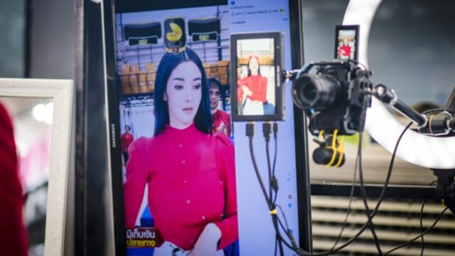 กรณีศึกษา “Rirew” เจ้าแม่ไลฟ์สดขายทุกอย่าง ภายใต้การเป็น Partner กับไปรษณีย์ไทย ความสำเร็จที่ ...