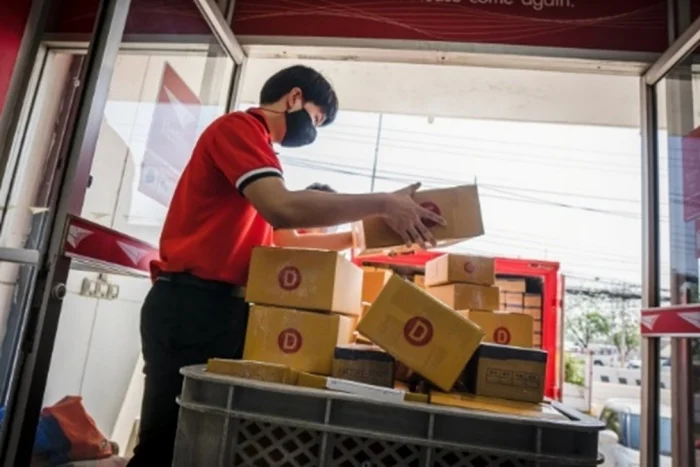 กรณีศึกษา “Rirew” เจ้าแม่ไลฟ์สดขายทุกอย่าง ภายใต้การเป็น Partner กับไปรษณีย์ไทย ความสำเร็จที่ ...