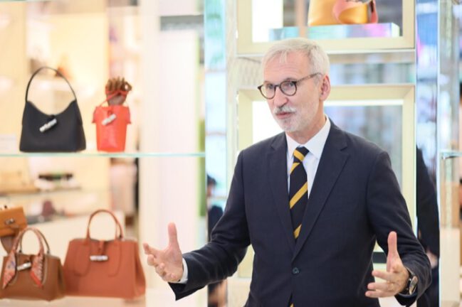 “LONGCHAMP” รุกอาเซียน+จีน - เปิดสโตร์คอนเซ็ปต์ใหม่ในไทย เล็งนำกลุ่ม ...