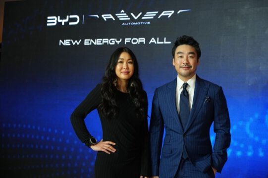 รถจีนชิงตลาด EV ไทย! ตามดูเส้นทาง “BYD” จากผู้ผลิตแบตเตอรี่ สู่ยักษ์ ...