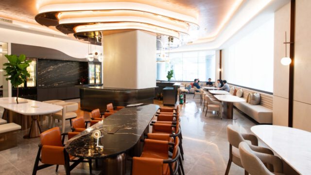 ศูนย์บริการ “เคทีซี ทัช” สุขุมวิท 33 คว้ารางวัลการออกแบบสถาปัตยกรรม ...