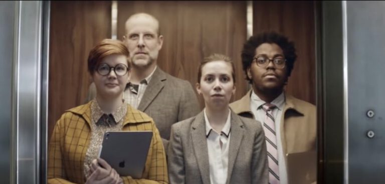 รู้จักโฆษณาซีรีย์ Apple at Work หลัง Apple สยบดราม่า! ลบคลิปโฆษณาตอน ...